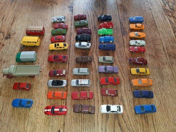 ≥ 1:87 - Modelauto (46) - Assortiment de voitures miniatures ...